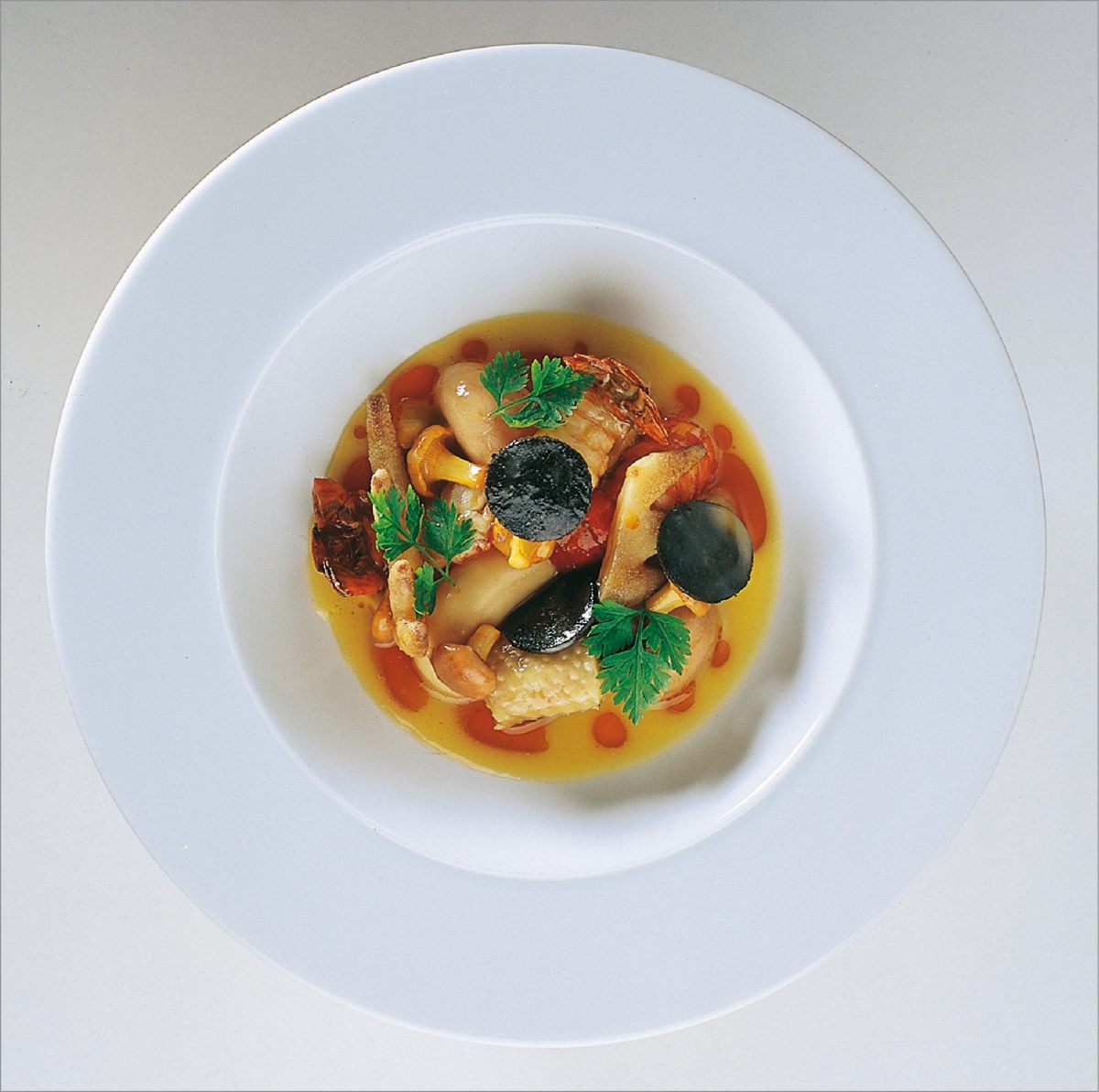 Recette d'Abattis de poulet de ferme, crêtes et rognons de coq mijotés ...