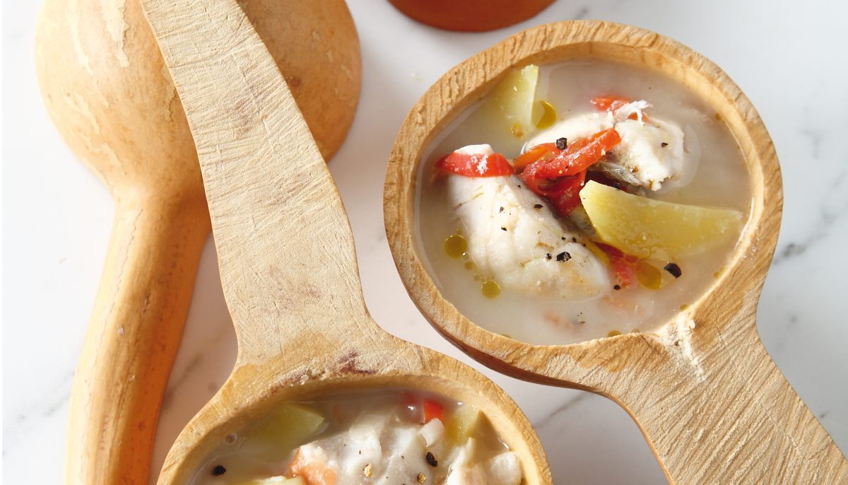 Recette de Soupe de poissons aux cacahuètes par Julie Andrieu ...