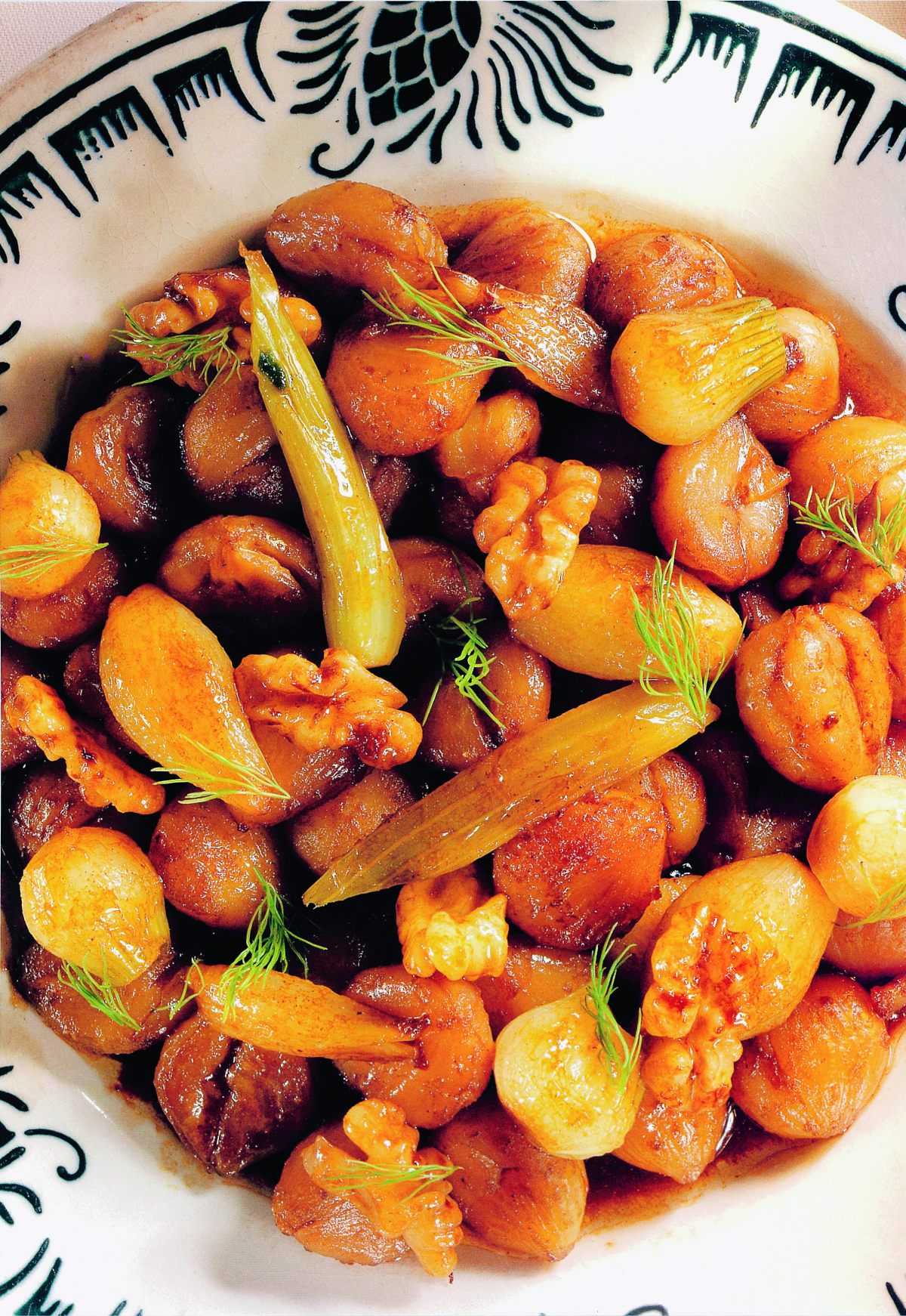 Recette de Marrons confits aux petits oignons, fenouil et noix par Joël ...