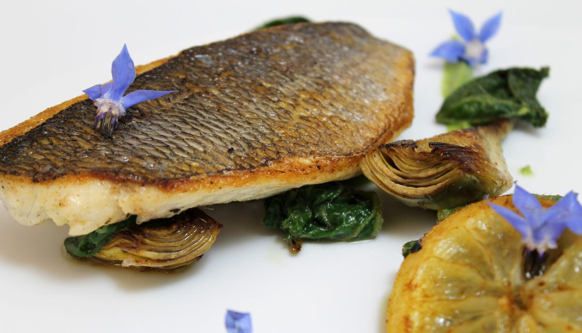 Recette de Poisson de la pêche du jour, artichaut, bourrache et citron ...