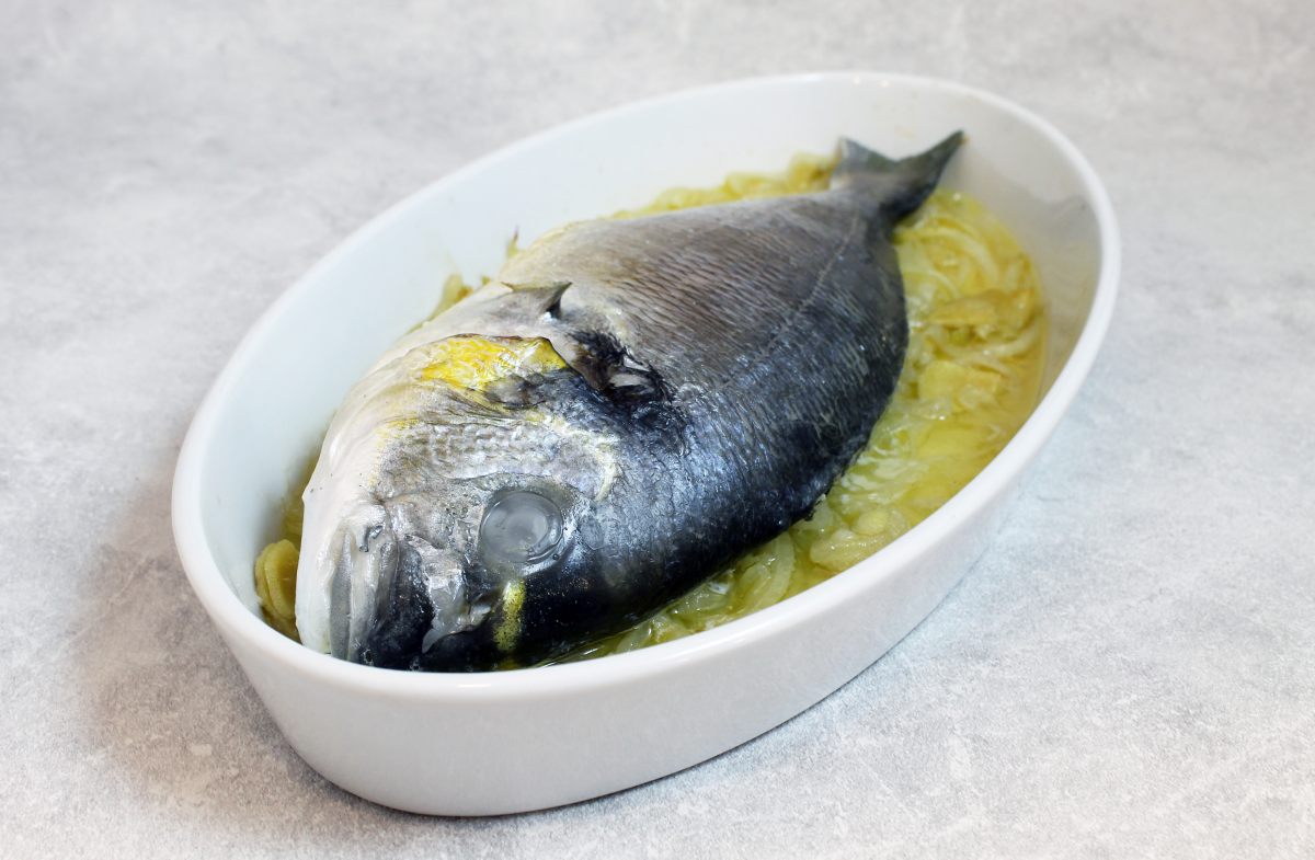 Recette de Dorade, oignons, gingembre par Alain Ducasse - Académie du Goût