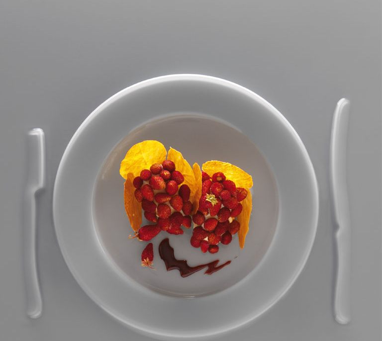 Recette de Grappes de fraises des bois par Alain Ducasse - Académie du Goût