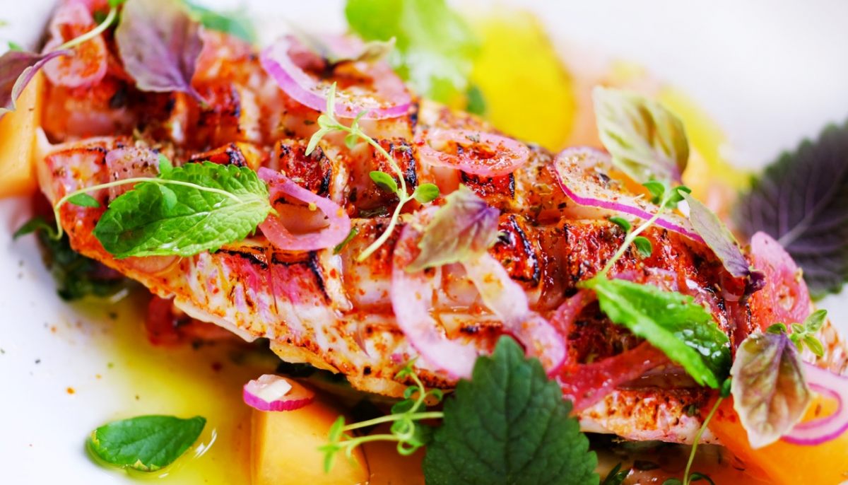 Recette de Ceviche de rouget flambé à l’aguardiente par Juan Arbelaez ...