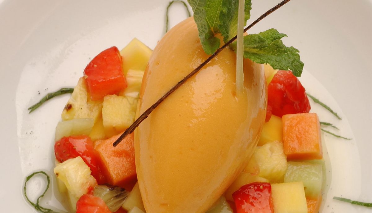 Recette de Fruits exotiques en brunoise liée de pulpe d’abricot, sorbet ...