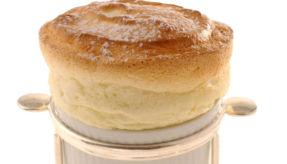 Recette de Soufflé au grand marnier par Alain Ducasse - Académie du Goût