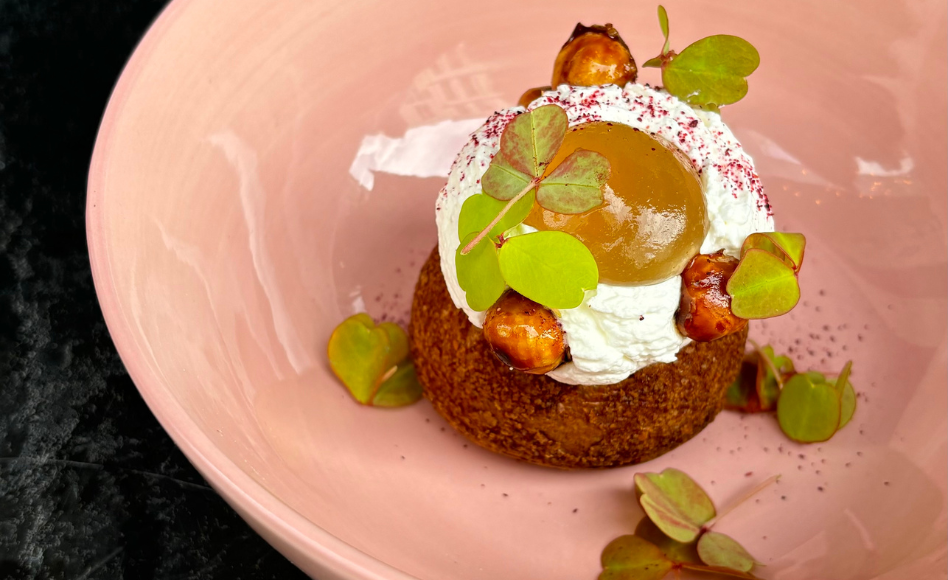 Recette de Chou praliné noisette et fleur de sureau par Lise Deveix ...