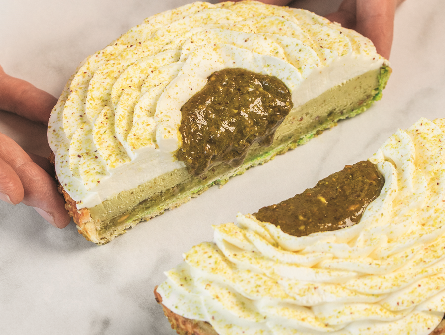 Recette de Tarte pistache fleur d'oranger par Irvin Pastry - Académie ...